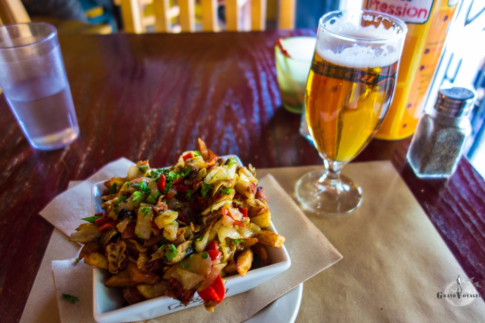 Montréal : une poutine et des sauveurs de poissons | grandvoyageur.fr